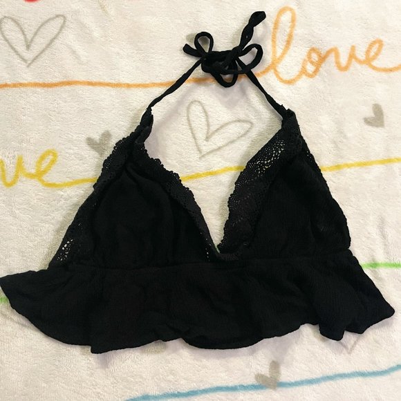 Forever 21 | Tops | Black Triangle Ruffle Boho Crochet Cropped Bra Top ...